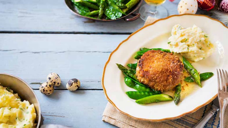 Wallenbergare av vildsvin, citronmos och gröna primörer - Jakt & Jägare